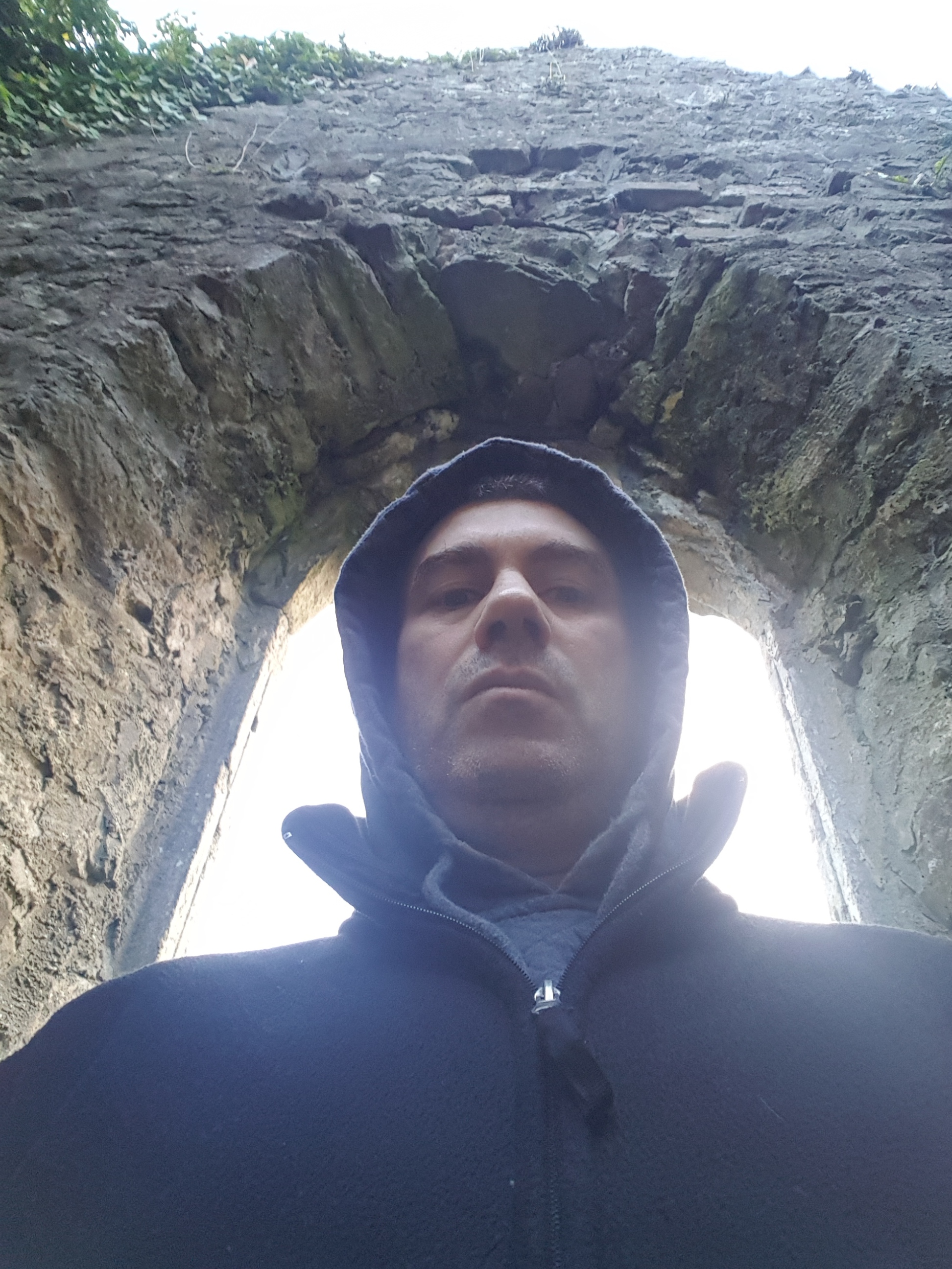 Neighbourhood Watch – Colin Leonard – Urban Pigs Press